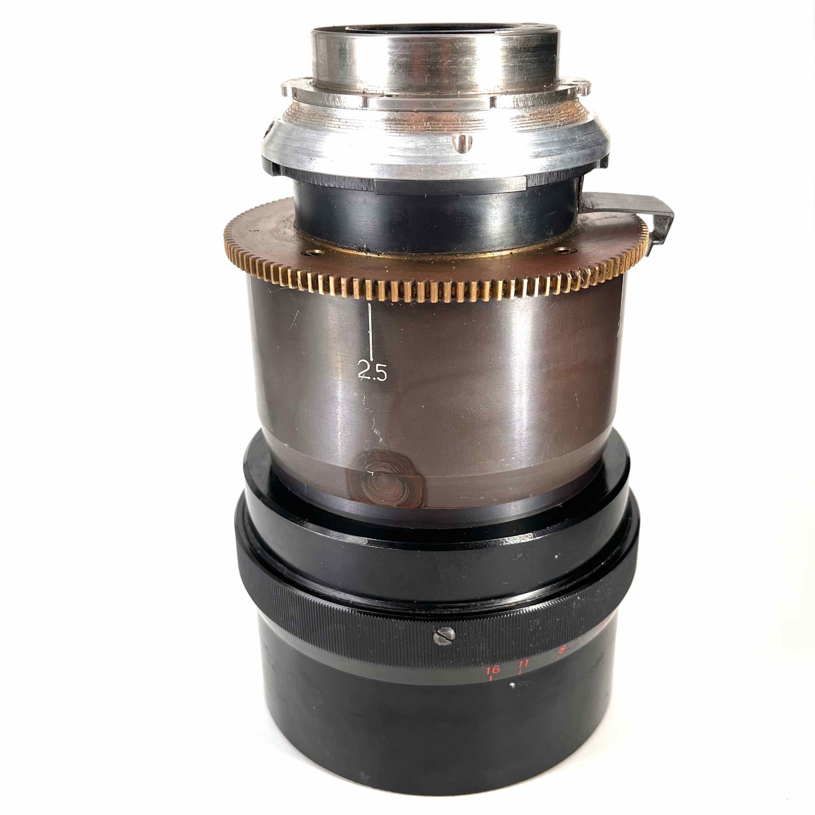 Lomo 200mm f2.8 – TheVintageLensGuy